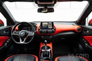 Black Nissan Juke 2022 in Riga, with an engine capacity of 1.00 L and mileage of 103 thousand km for 14950 €, photo 10 on AUTOMOTO.COM.LV