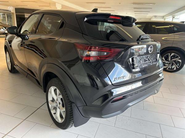 Black Nissan Juke 2022 in Siauliai, with an engine capacity of 1.00 L and mileage of 64 thousand km for 15600 €, photo 6 on AUTOMOTO.COM.LV