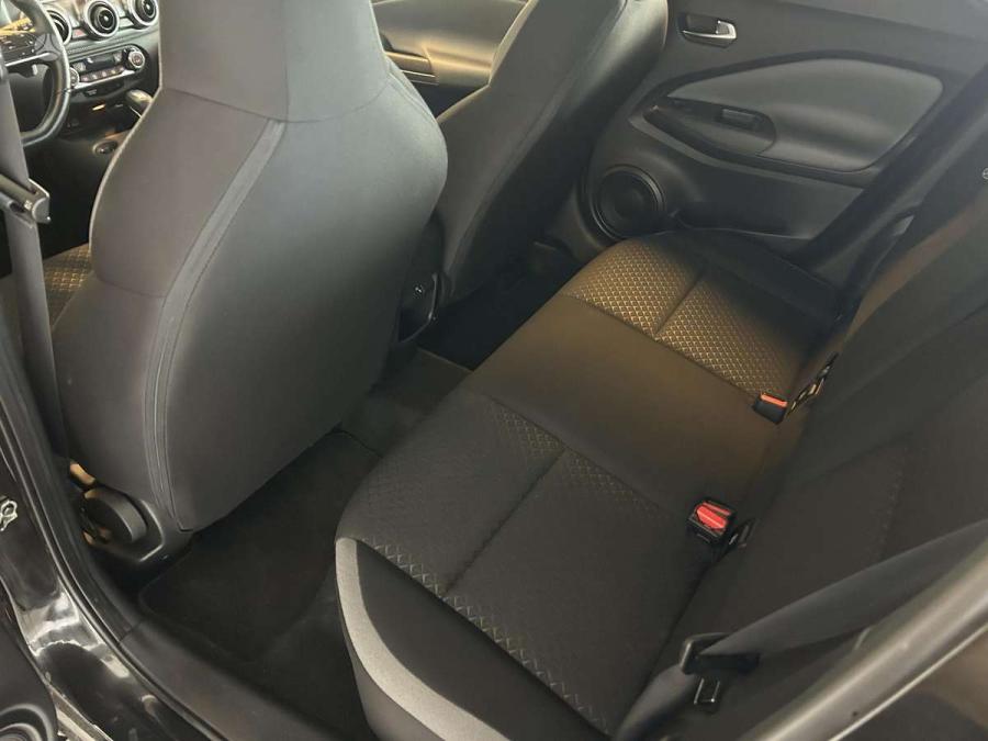 Melns Nissan Juke 2022 Šauļi, ar dzinēja tilpumu 1.00 L un nobraukumu 64 tūkst. km par 15600 €, foto 12 vietnē AUTOMOTO.COM.LV