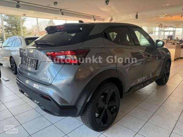 Black Nissan Juke 2023 in Kaunas, with an engine capacity of 1.60 L and mileage of 20 thousand km for 23111 €, photo 7 on AUTOMOTO.COM.LV