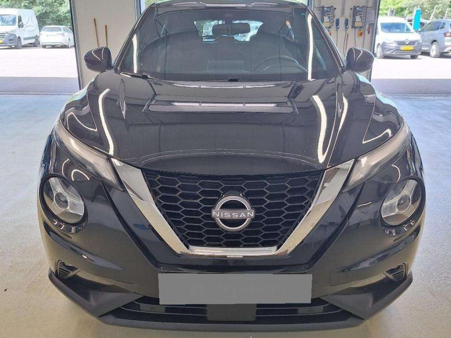 Black Nissan Juke 2023 in Vilnius, with an engine capacity of 1.00 L and mileage of 44 thousand km for 18140 €, photo 1 on AUTOMOTO.COM.LV