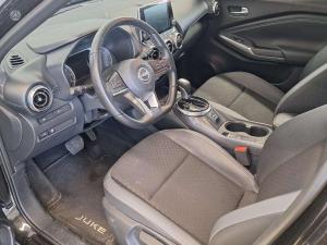 Black Nissan Juke 2023 in Vilnius, with an engine capacity of 1.00 L and mileage of 44 thousand km for 18140 €, photo 8 on AUTOMOTO.COM.LV