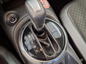 Black Nissan Juke 2023 in Vilnius, with an engine capacity of 1.00 L and mileage of 44 thousand km for 18140 €, photo 12 on AUTOMOTO.COM.LV