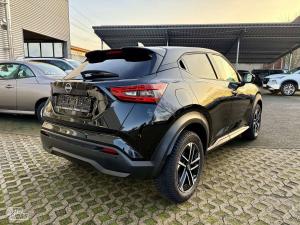 Black Nissan Juke 2024 in Kaunas, with an engine capacity of 0.00 L and mileage of 11 thousand km for 23783 €, photo 5 on AUTOMOTO.COM.LV