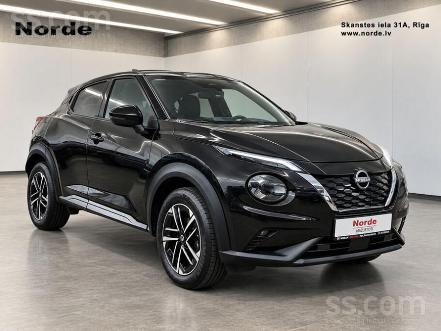 Black Nissan Juke 2025 in Riga, with an engine capacity of 1.60 L and mileage of 39 thousand km for 24600 €, photo 4 on AUTOMOTO.COM.LV