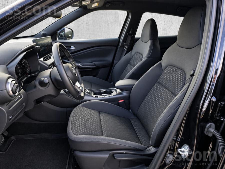 Black Nissan Juke 2025 in Riga, with an engine capacity of 1.60 L and mileage of 39 thousand km for 24600 €, photo 8 on AUTOMOTO.COM.LV