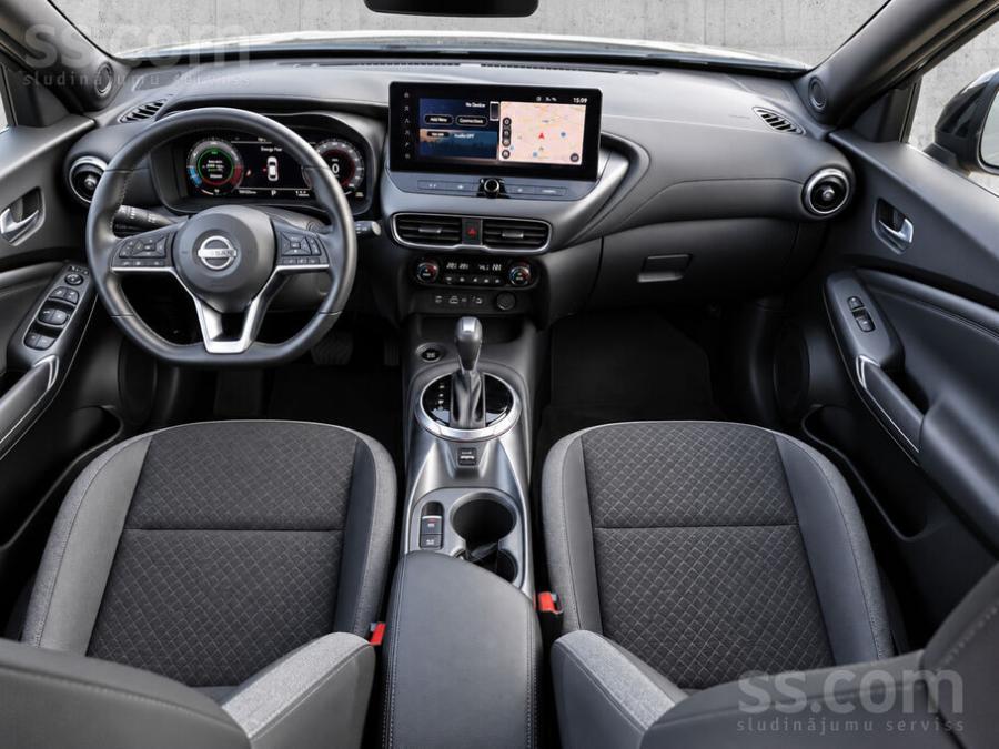 Black Nissan Juke 2025 in Riga, with an engine capacity of 1.60 L and mileage of 39 thousand km for 24600 €, photo 9 on AUTOMOTO.COM.LV