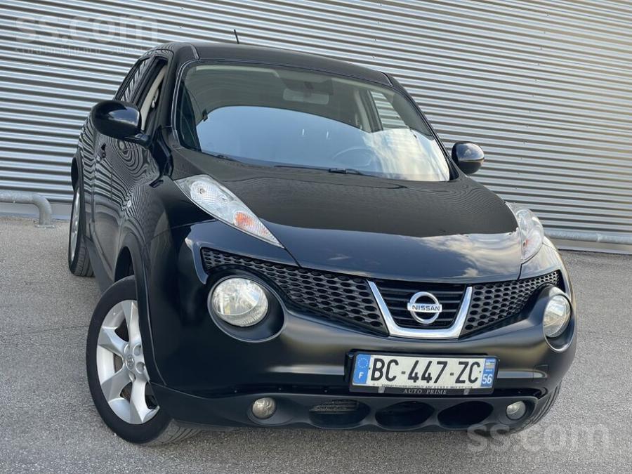 Black Nissan Juke 2010 in Riga, with an engine capacity of 1.50 L and mileage of 285 thousand km for 3999 €, photo 3 on AUTOMOTO.COM.LV