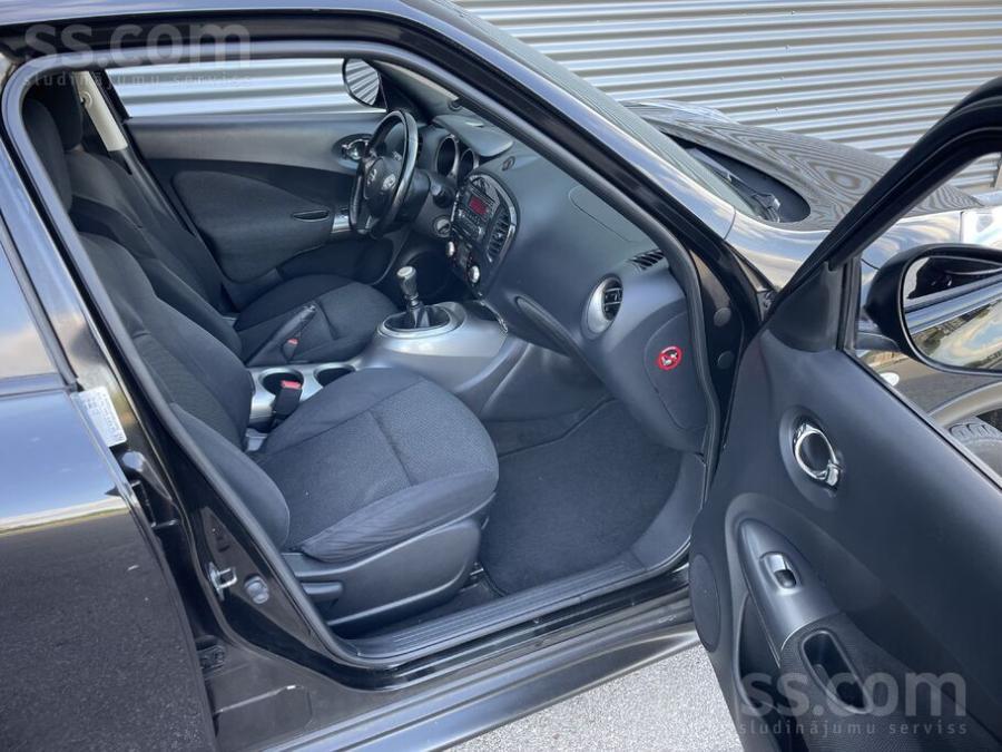 Black Nissan Juke 2010 in Riga, with an engine capacity of 1.50 L and mileage of 285 thousand km for 3999 €, photo 10 on AUTOMOTO.COM.LV