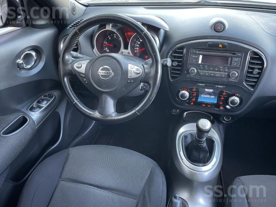 Black Nissan Juke 2010 in Riga, with an engine capacity of 1.50 L and mileage of 285 thousand km for 3999 €, photo 11 on AUTOMOTO.COM.LV
