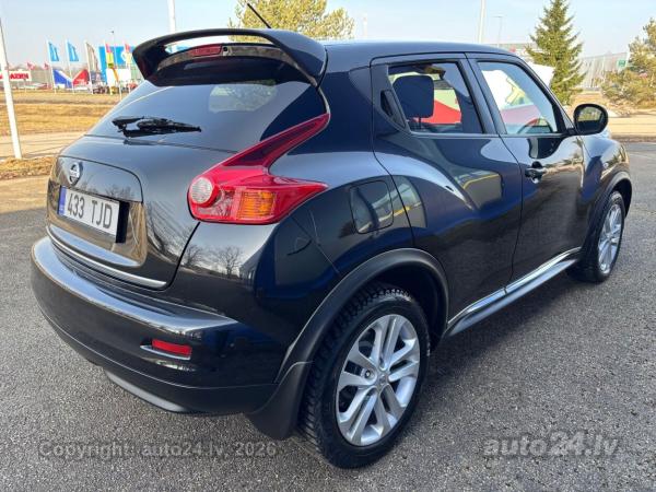 Black Nissan Juke 2011 in Paide, with an engine capacity of 1.60 L and mileage of 161 thousand km for 5890 €, photo 5 on AUTOMOTO.COM.LV