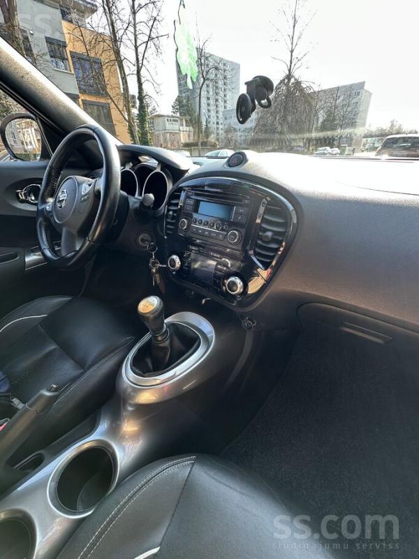 Melns Nissan Juke 2011 Daugavpils, ar dzinēja tilpumu 1.50 L un nobraukumu 245 tūkst. km par 4000 €, foto 6 vietnē AUTOMOTO.COM.LV