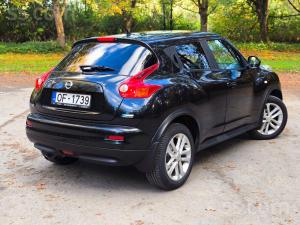 Black Nissan Juke 2011 in Riga, with an engine capacity of 1.50 L and mileage of 123 thousand km for 4950 €, photo 7 on AUTOMOTO.COM.LV