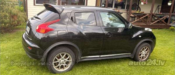 Black Nissan Juke 2012 in Tallinn, with an engine capacity of 1.60 L and mileage of 181 thousand km for 4000 €, photo 3 on AUTOMOTO.COM.LV