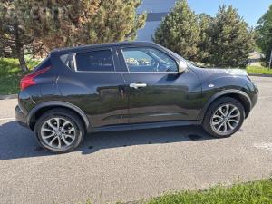 Black Nissan Juke 2012 in Riga, with an engine capacity of 1.50 L and mileage of 221 thousand km for 5200 €, photo 3 on AUTOMOTO.COM.LV