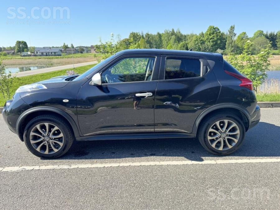 Black Nissan Juke 2012 in Riga, with an engine capacity of 1.50 L and mileage of 221 thousand km for 5200 €, photo 7 on AUTOMOTO.COM.LV