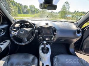 Black Nissan Juke 2012 in Riga, with an engine capacity of 1.50 L and mileage of 221 thousand km for 5200 €, photo 15 on AUTOMOTO.COM.LV