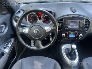 Black Nissan Juke 2012 in Riga, with an engine capacity of 1.60 L and mileage of 105 thousand km for 5880 €, photo 13 on AUTOMOTO.COM.LV