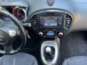 Black Nissan Juke 2012 in Riga, with an engine capacity of 1.60 L and mileage of 105 thousand km for 5880 €, photo 23 on AUTOMOTO.COM.LV