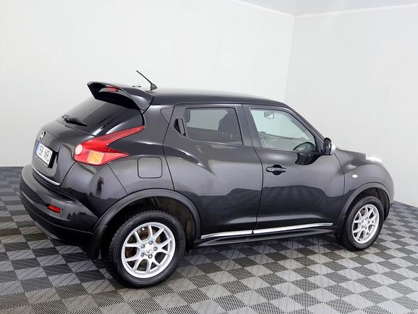 Black Nissan Juke 2012 in Tallinn, with an engine capacity of 1.60 L and mileage of 179 thousand km for 4499 €, photo 3 on AUTOMOTO.COM.LV
