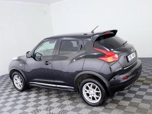 Black Nissan Juke 2012 in Tallinn, with an engine capacity of 1.60 L and mileage of 179 thousand km for 4499 €, photo 5 on AUTOMOTO.COM.LV