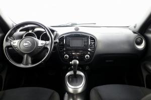 Black Nissan Juke 2012 in Tallinn, with an engine capacity of 1.60 L and mileage of 179 thousand km for 4499 €, photo 6 on AUTOMOTO.COM.LV