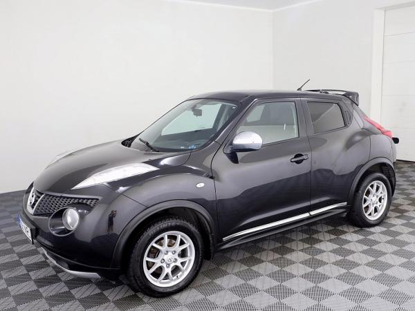 Black Nissan Juke 2012 in Tallinn, with an engine capacity of 1.60 L and mileage of 179 thousand km for 4499 €, photo 9 on AUTOMOTO.COM.LV