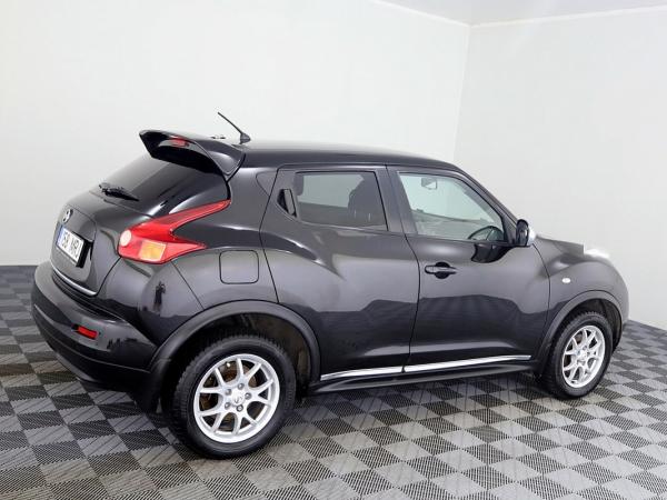 Black Nissan Juke 2012 in Tallinn, with an engine capacity of 1.60 L and mileage of 179 thousand km for 4499 €, photo 10 on AUTOMOTO.COM.LV