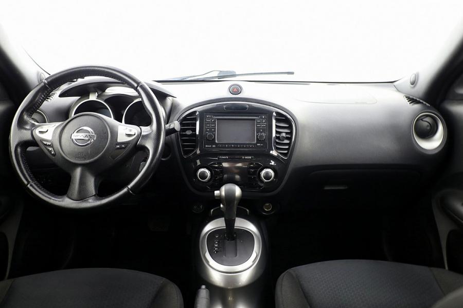 Black Nissan Juke 2012 in Tallinn, with an engine capacity of 1.60 L and mileage of 179 thousand km for 4499 €, photo 13 on AUTOMOTO.COM.LV