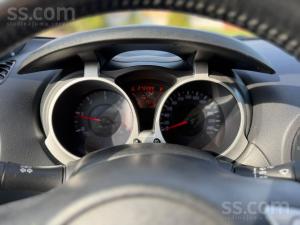 Melns Nissan Juke 2012 Rīga, ar dzinēja tilpumu 1.40 L un nobraukumu 272 tūkst. km par 2500 €, foto 6 vietnē AUTOMOTO.COM.LV