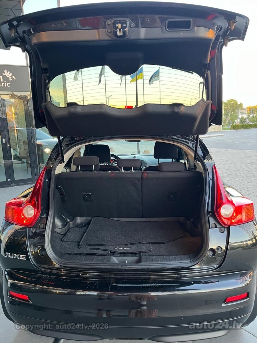 Melns Nissan Juke 2013 Tallina, ar dzinēja tilpumu 1.60 L un nobraukumu 122 tūkst. km par 8400 €, foto 12 vietnē AUTOMOTO.COM.LV