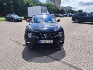 Black Nissan Juke 2013 in Kaunas, with an engine capacity of 1.60 L and mileage of 138 thousand km for 8250 €, photo 3 on AUTOMOTO.COM.LV