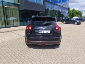 Black Nissan Juke 2013 in Kaunas, with an engine capacity of 1.60 L and mileage of 138 thousand km for 8250 €, photo 7 on AUTOMOTO.COM.LV