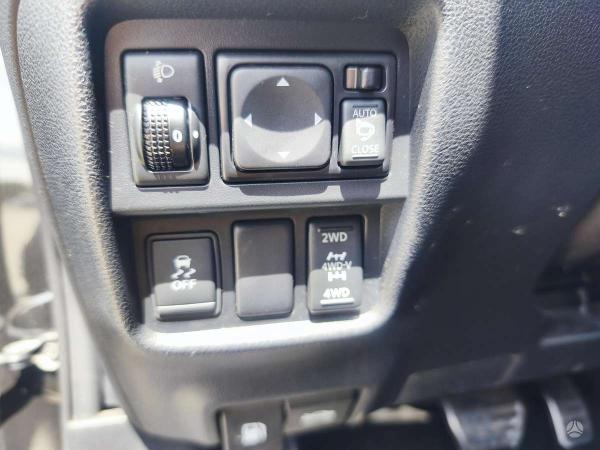 Black Nissan Juke 2013 in Kaunas, with an engine capacity of 1.60 L and mileage of 138 thousand km for 8250 €, photo 10 on AUTOMOTO.COM.LV