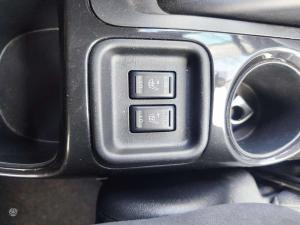 Black Nissan Juke 2013 in Kaunas, with an engine capacity of 1.60 L and mileage of 138 thousand km for 8250 €, photo 12 on AUTOMOTO.COM.LV
