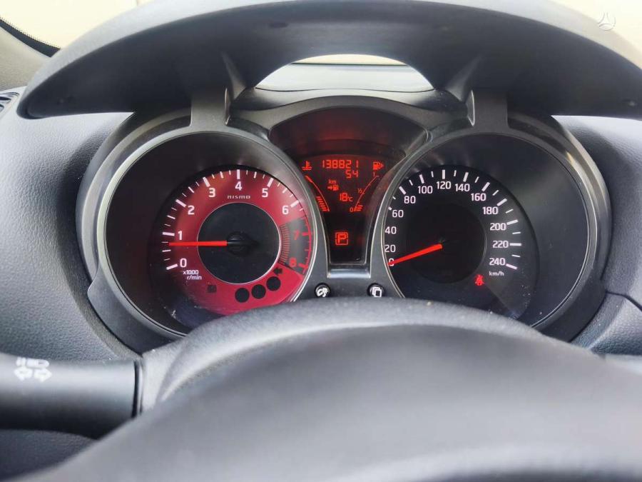 Black Nissan Juke 2013 in Kaunas, with an engine capacity of 1.60 L and mileage of 138 thousand km for 8250 €, photo 14 on AUTOMOTO.COM.LV