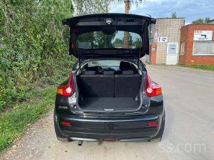 Melns Nissan Juke 2013 Rīga, ar dzinēja tilpumu 1.60 L un nobraukumu 0 tūkst. km par 4899 €, foto 26 vietnē AUTOMOTO.COM.LV