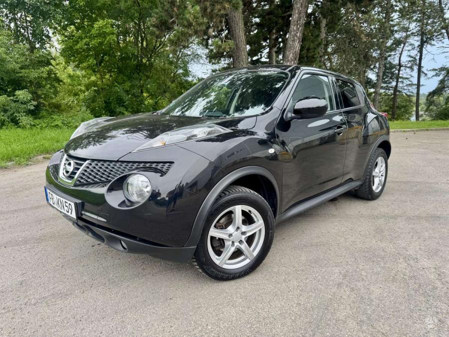 Black Nissan Juke 2014 in Vilnius, with an engine capacity of 1.50 L and mileage of 180 thousand km for 4900 €, photo 1 on AUTOMOTO.COM.LV