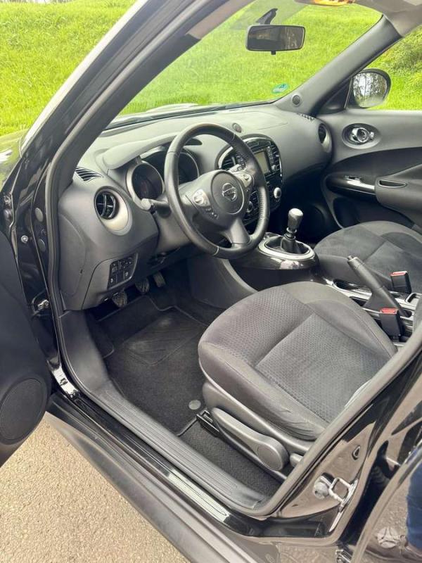 Melns Nissan Juke 2014 Viļņa, ar dzinēja tilpumu 1.50 L un nobraukumu 180 tūkst. km par 4900 €, foto 6 vietnē AUTOMOTO.COM.LV