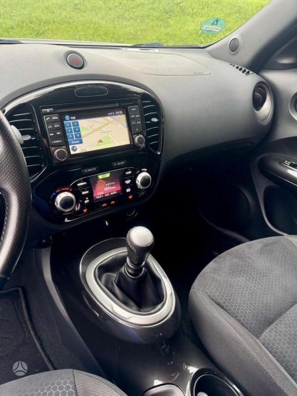 Melns Nissan Juke 2014 Viļņa, ar dzinēja tilpumu 1.50 L un nobraukumu 180 tūkst. km par 4900 €, foto 9 vietnē AUTOMOTO.COM.LV