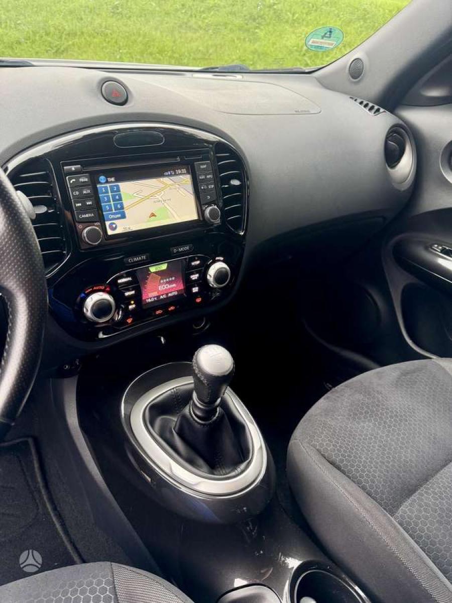 Black Nissan Juke 2014 in Vilnius, with an engine capacity of 1.50 L and mileage of 180 thousand km for 4900 €, photo 10 on AUTOMOTO.COM.LV