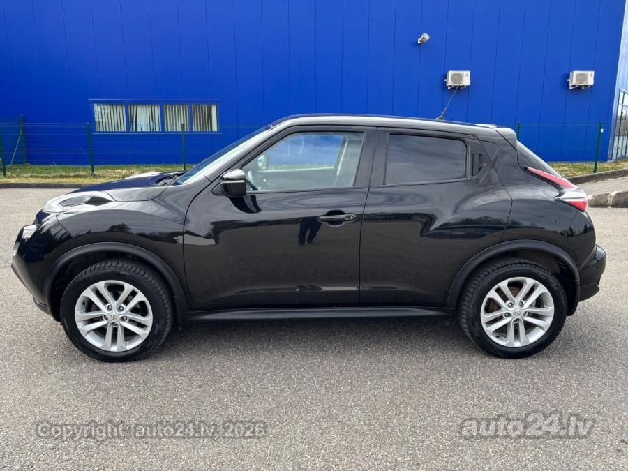 Black Nissan Juke 2017 in Paide, with an engine capacity of 1.60 L and mileage of 119 thousand km for 8290 €, photo 4 on AUTOMOTO.COM.LV