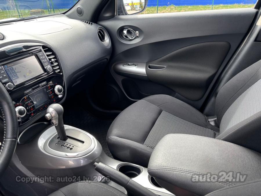 Black Nissan Juke 2017 in Paide, with an engine capacity of 1.60 L and mileage of 119 thousand km for 8290 €, photo 13 on AUTOMOTO.COM.LV