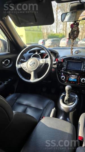Melns Nissan Juke 2018 Jelgava, ar dzinēja tilpumu 1.50 L un nobraukumu 147 tūkst. km par 8500 €, foto 24 vietnē AUTOMOTO.COM.LV