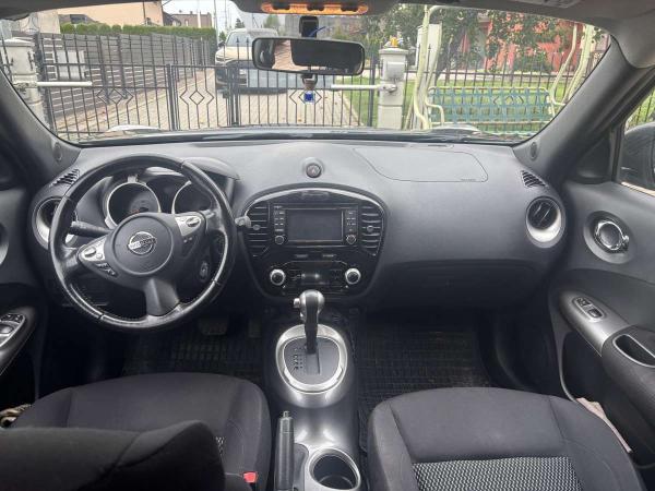 Black Nissan Juke 2018 in Kaunas, with an engine capacity of 1.60 L and mileage of 61 thousand km for 11000 €, photo 8 on AUTOMOTO.COM.LV