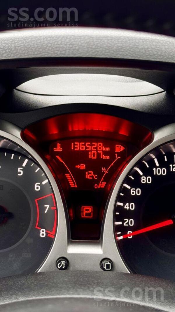 Nissan Juke 2018 in Riga on AUTOMOTO.COM.LV Black Nissan Juke 2018 in Riga, with an engine capacity of 1.60 L and mileage of 137 thousand km for 7200 €, photo 10 on AUTOMOTO.COM.LV