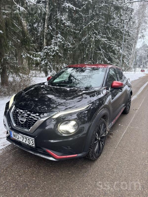 Black Nissan Juke 2020 in Riga, with an engine capacity of 1.00 L and mileage of 130 thousand km for 10900 €, photo 1 on AUTOMOTO.COM.LV