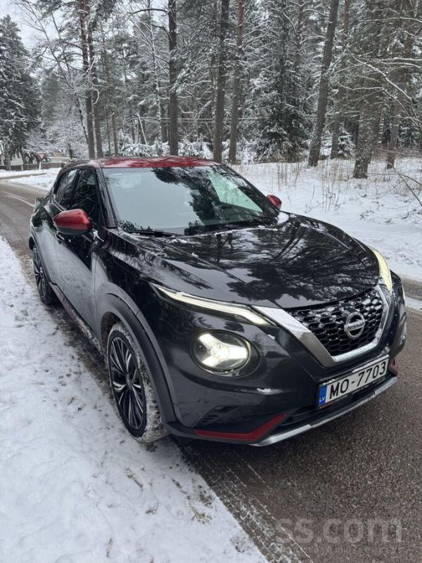 Black Nissan Juke 2020 in Riga, with an engine capacity of 1.00 L and mileage of 130 thousand km for 10900 €, photo 2 on AUTOMOTO.COM.LV