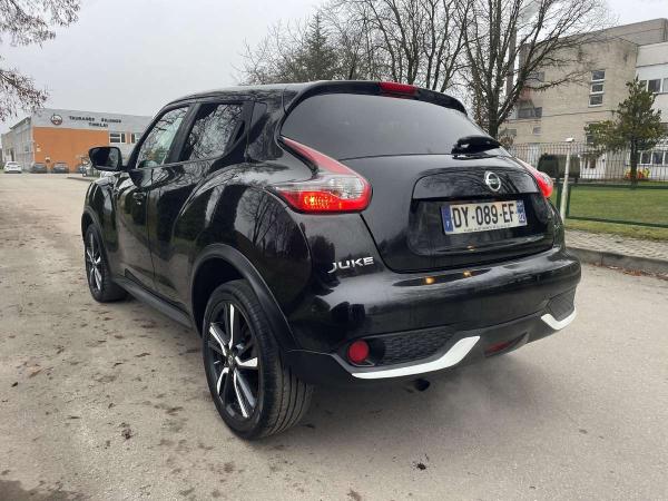 Black Nissan Juke 2015 in Taurage, with an engine capacity of 1.20 L and mileage of 135 thousand km for 5800 €, photo 4 on AUTOMOTO.COM.LV