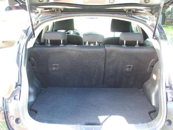 Black Nissan Juke 2015 in Jurbarkas, with an engine capacity of 1.60 L and mileage of 189 thousand km for 5000 €, photo 5 on AUTOMOTO.COM.LV